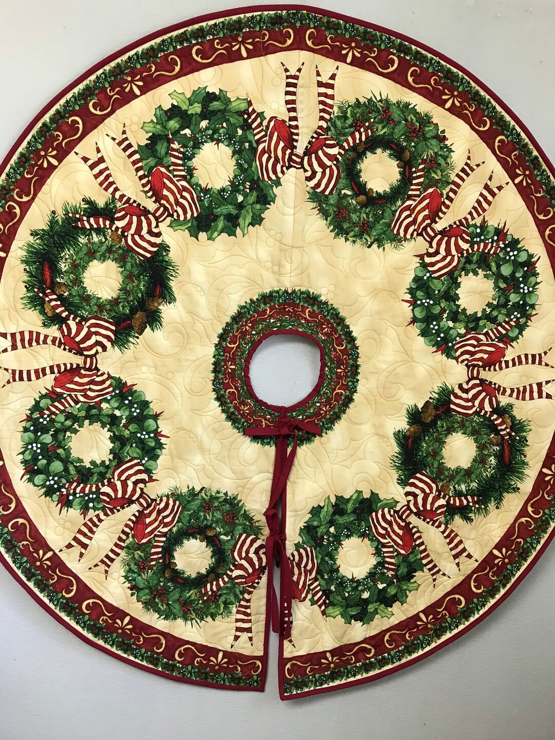 Christmas Tree Skirt, Large Size 53 Inches Diameter,quilted Treeskirt ...