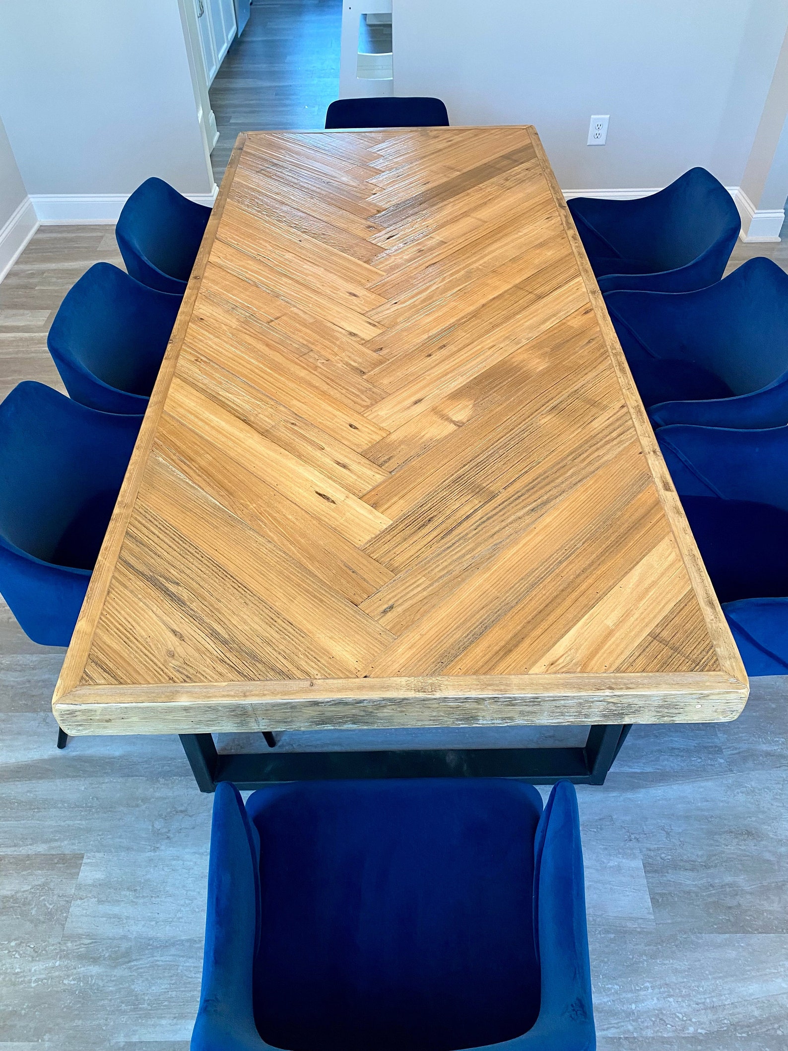 Reclaimed Wood Herringbone Dining Table the - Etsy