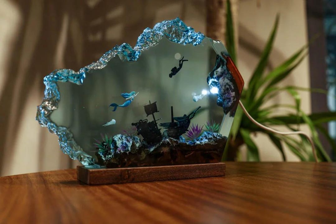 Littl.e M.ermaid & Human Epoxy Resin Wood Night Light, Large Epoxy ...