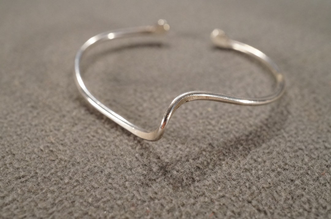 Vintage Cuff Bangle Design Bracelet Sterling Silver Curved Sleek Smooth ...