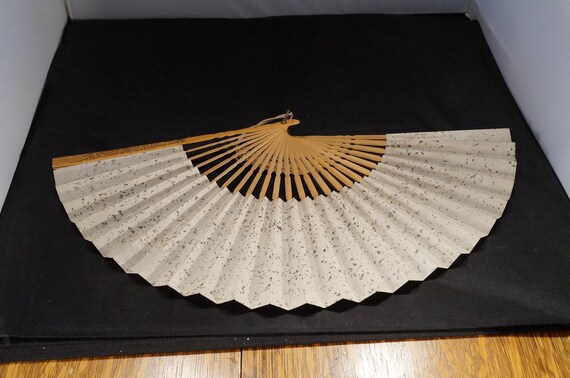 Antique Vintage Victorian Hand Fan Cream Silver Luste… - Gem