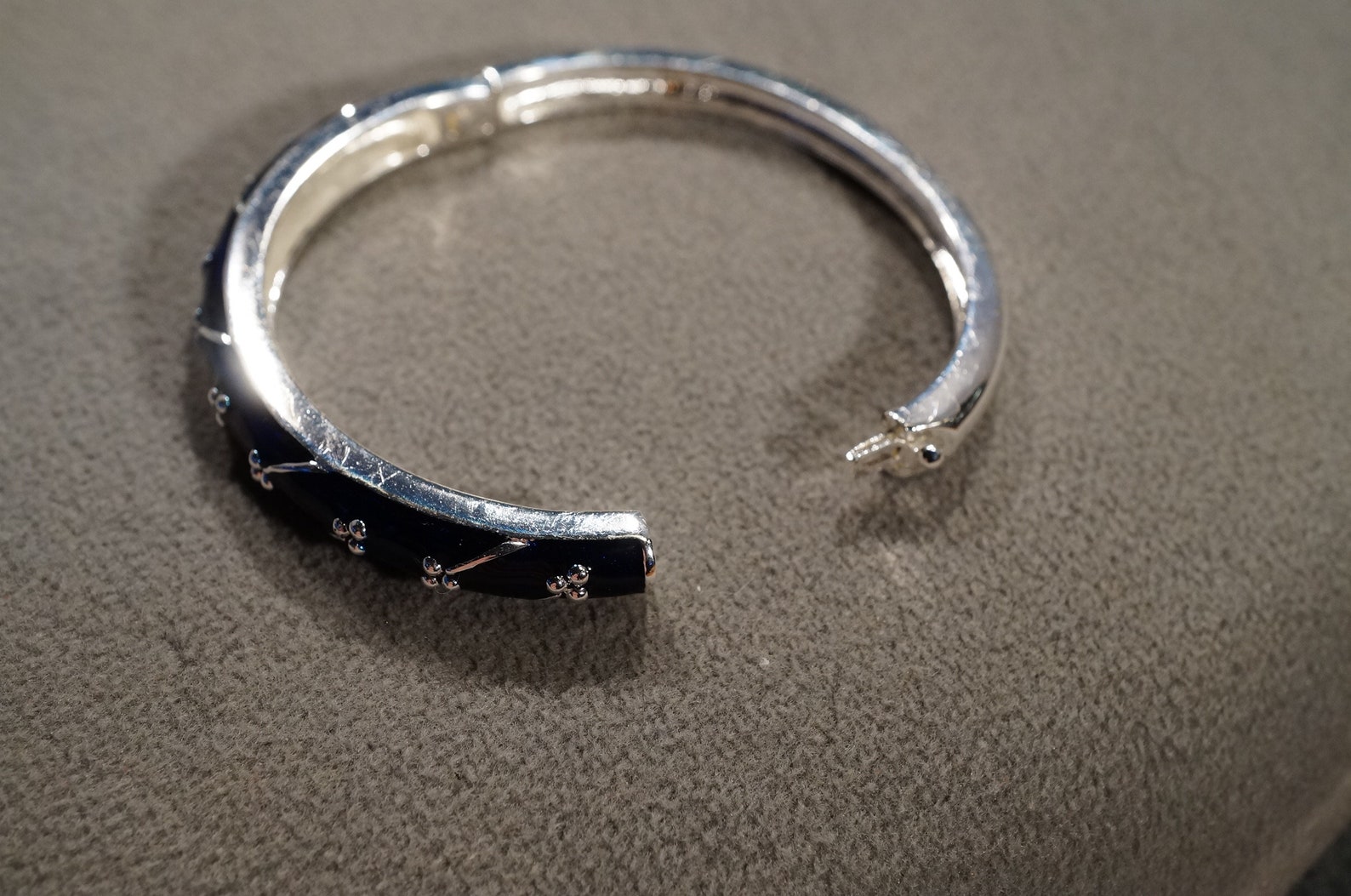 Vintage Silver Tone Bangle Bracelet Fancy Raised Relief Design - Etsy