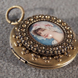 Vintage Gold Tone Fancy Raised Relief Design Victorian Woman Print ...