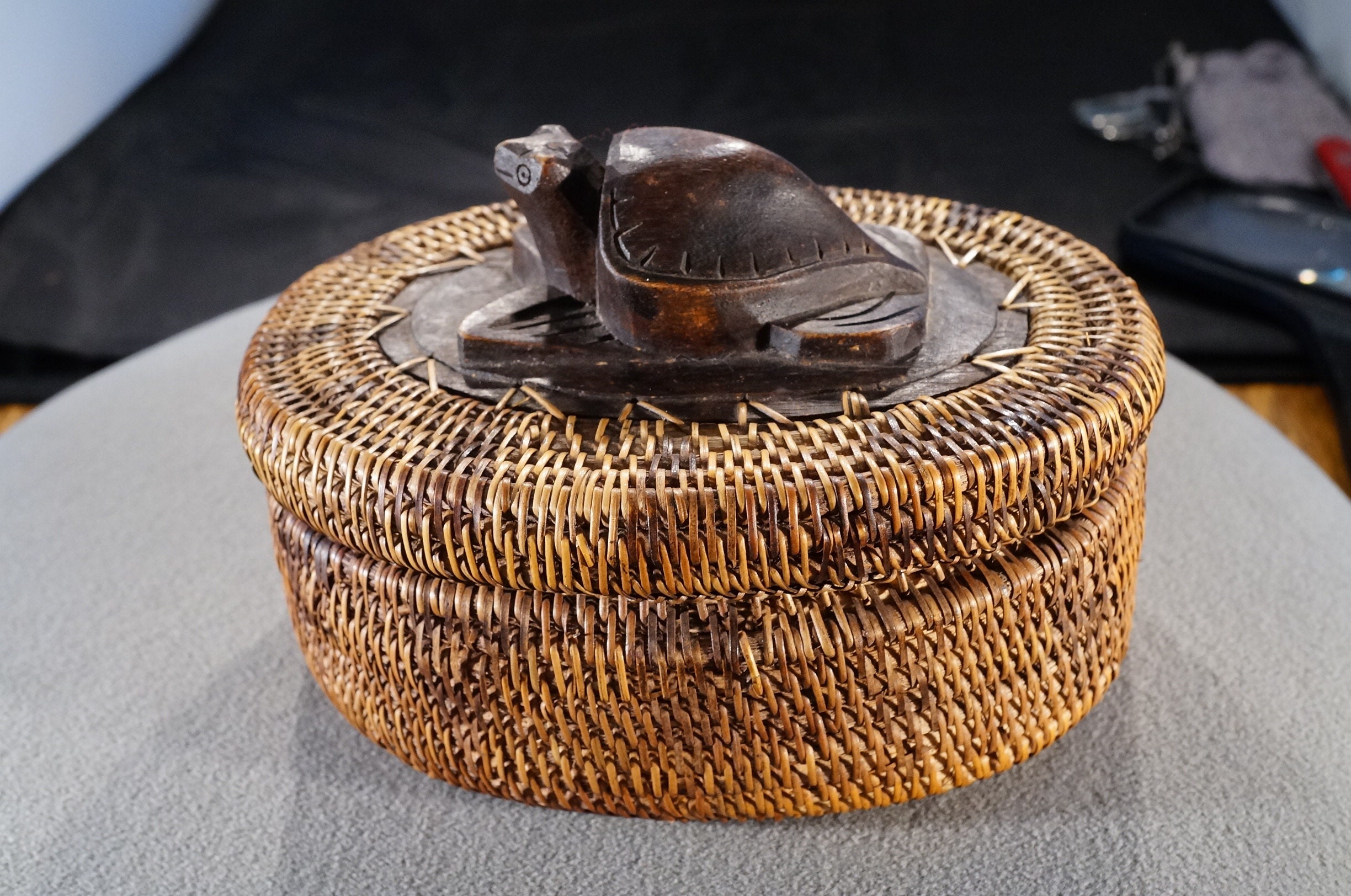 Vintage African Woven Wicker Wood Trinket Jewelry Storage Box Container ...