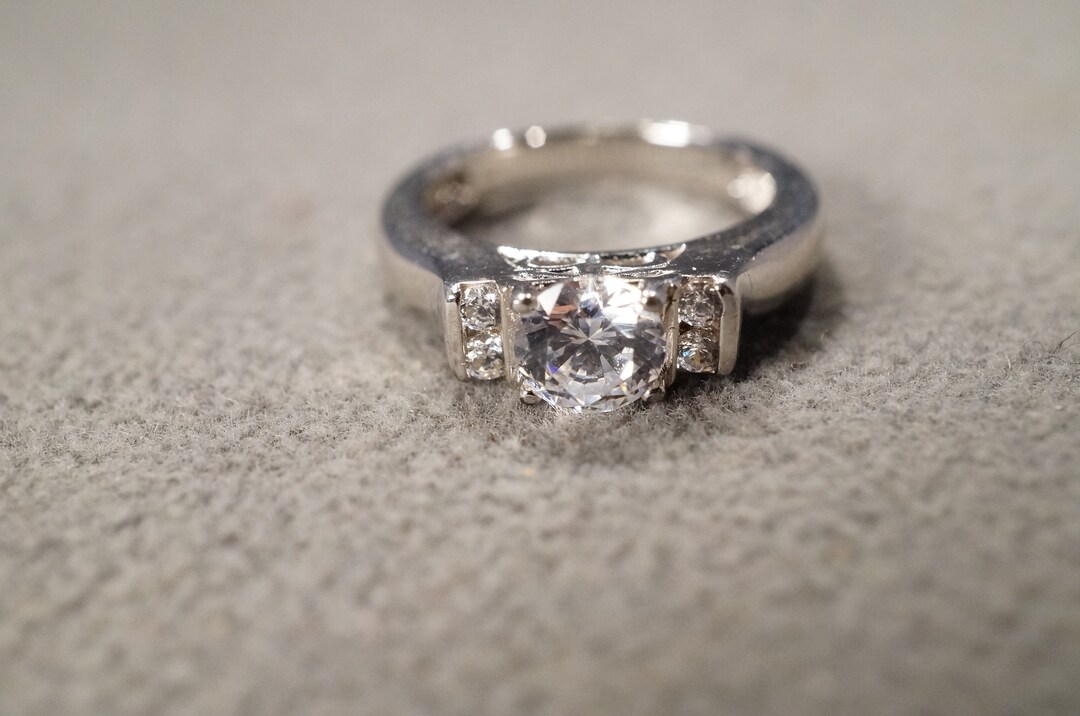 Vintage Wedding Band Stacker Design Sterling Silver 5 Round Prong Set ...