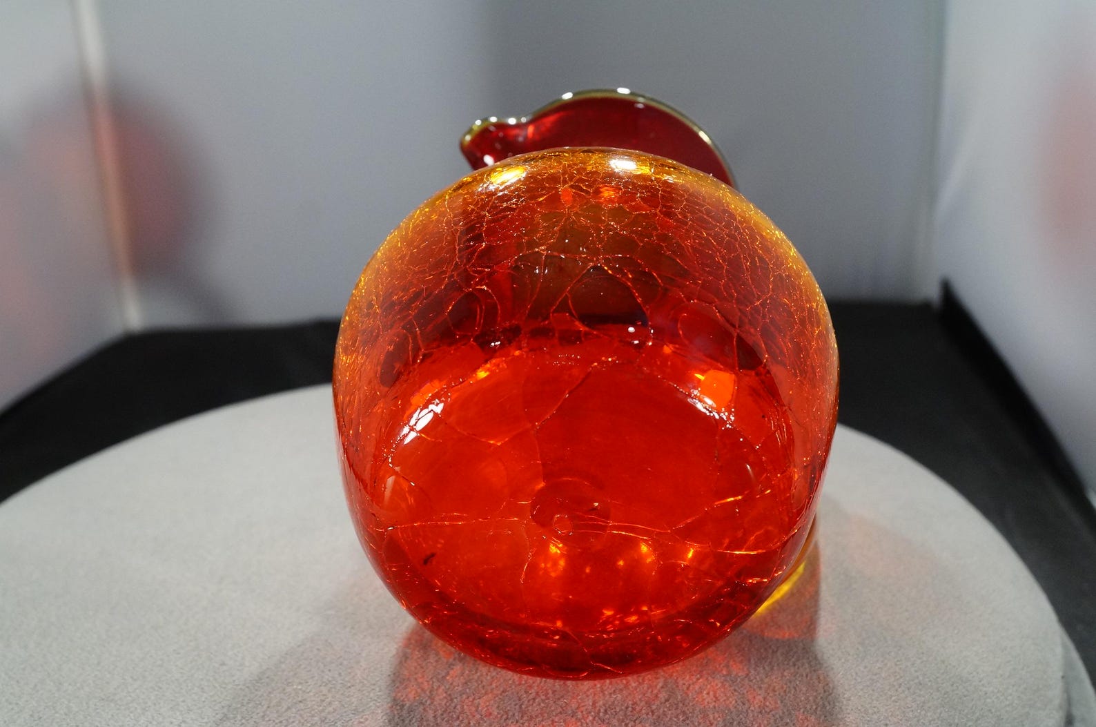 Antique Vintage Handled Design Pitcher Vase Crackle Art Glass Amberina ...