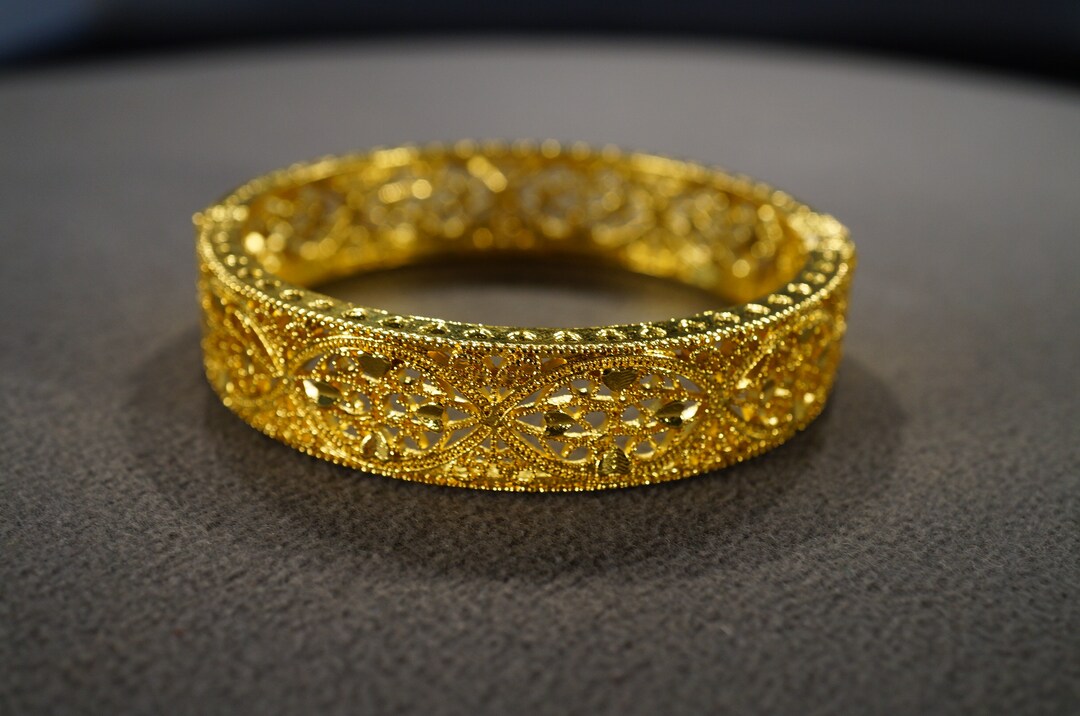 Vintage Yellow Gold Tone Bangle Bracelet Fancy Eternity Etched Scrolled ...