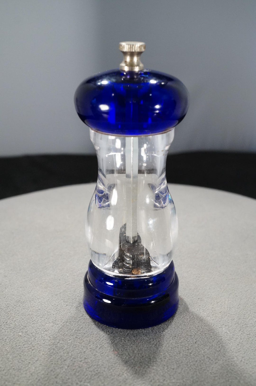 Vintage Pepper Mill Grinder Sleek Lucite Modernistic Design Retro Mid ...