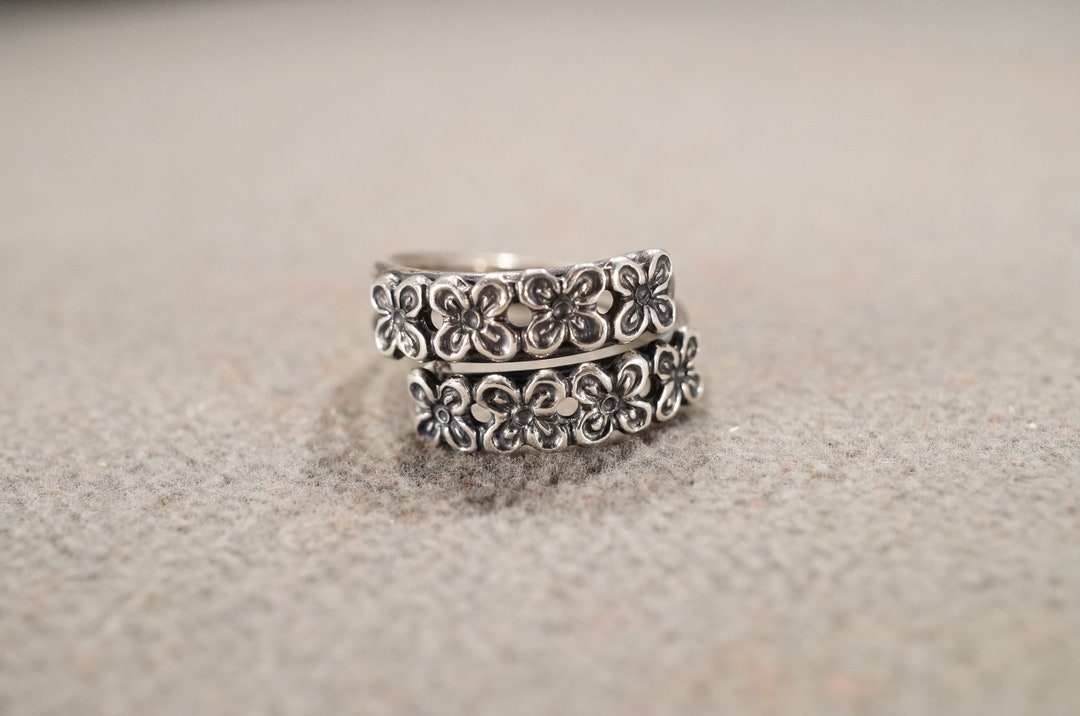 Vintage Wedding Band Stacker Design Ring Sterling Silver Raised Relief ...
