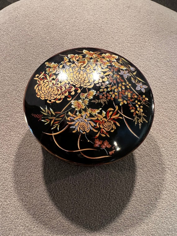vintage asian design trinket - Gem