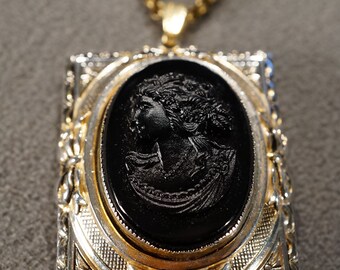 Coro Cameo Necklace - Etsy