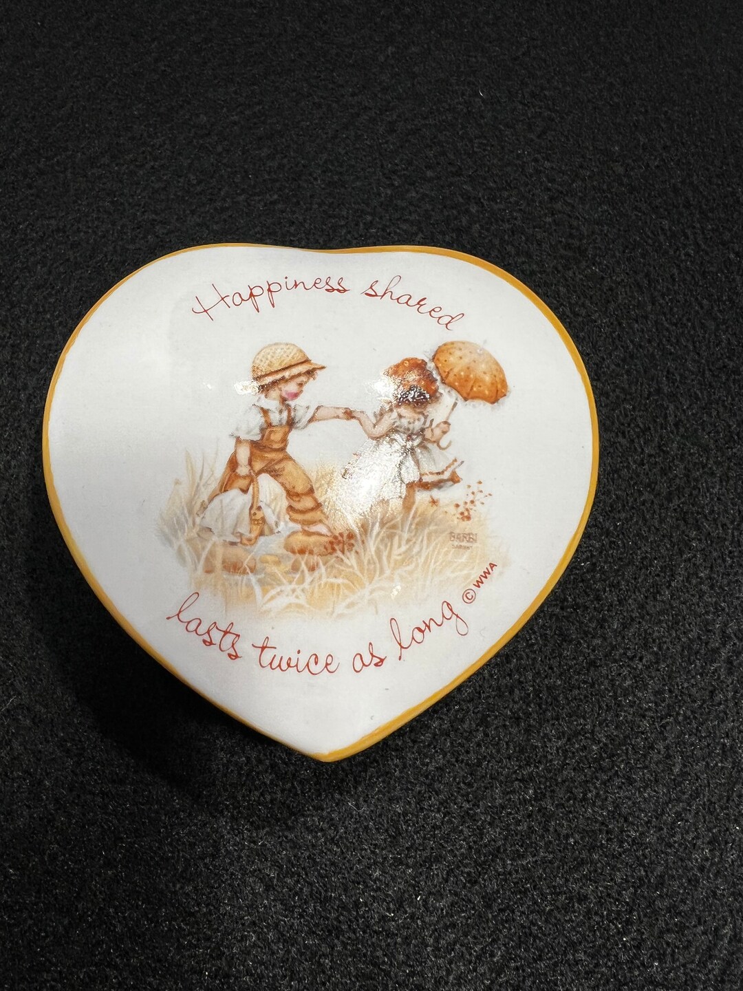 Vintage Signed Gretchen Stone Ware Heart Jewelry Trinket Pill Box ...