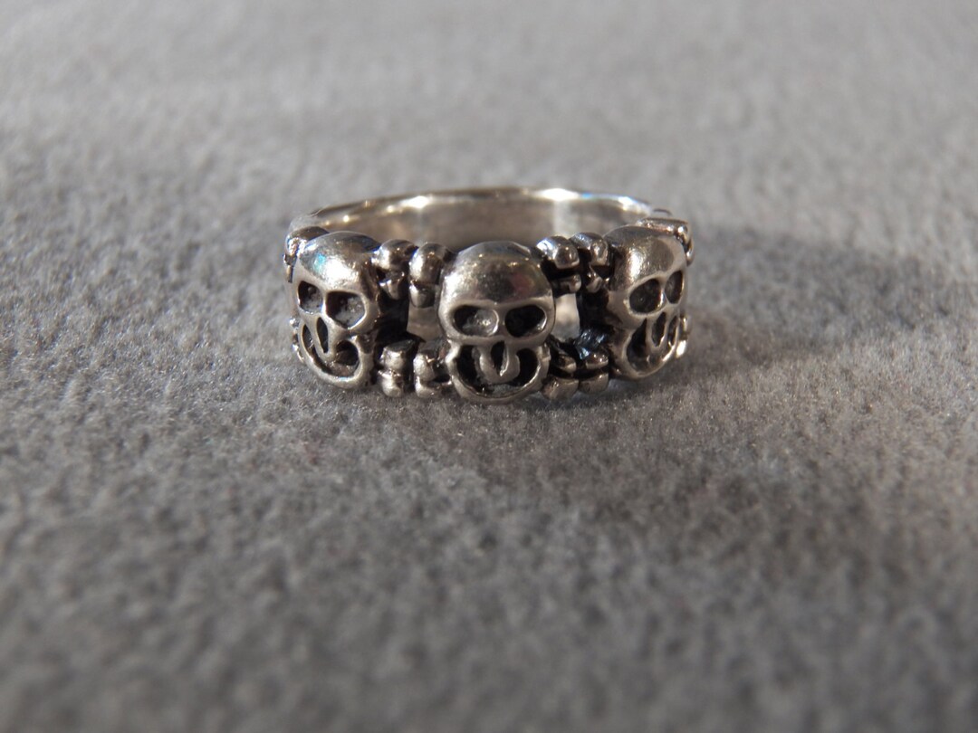 Vintage Sterling Silver 3 Raised Relief Puffed Scull Head Wedding Band ...