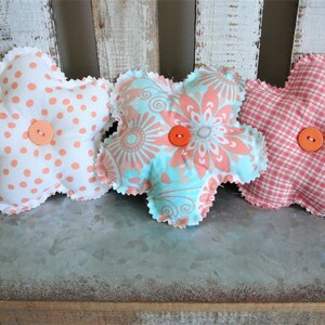 Farmhouse Spring/ Summer Flower Mini Pillow Set of 3. - Etsy