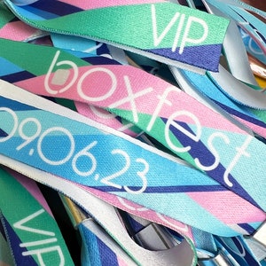 Custom Corporate Event Wristbands - Customised Party Event Wristbands ...