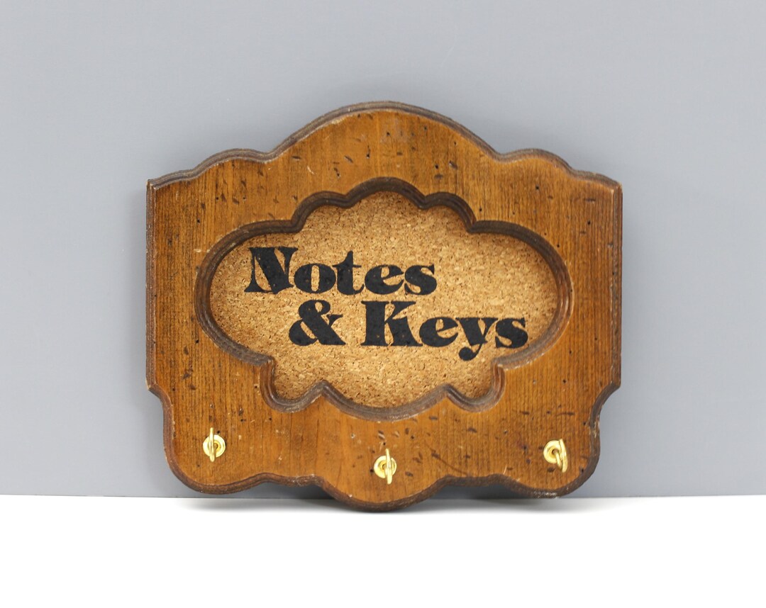 Vintage Wooden Notes & Keys Key Hooks Corkboard Message Board Key ...