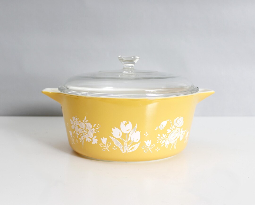 Pyrex Garden Medley Casserole Dish With Lid Promotional Yellow White ...