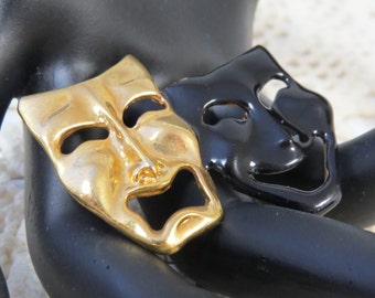 Face mask brooch | Etsy