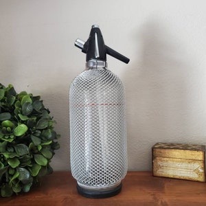 Vintage Mid Century Vintage 1950's ACC Syphon Glass Soda Seltzer Mesh ...