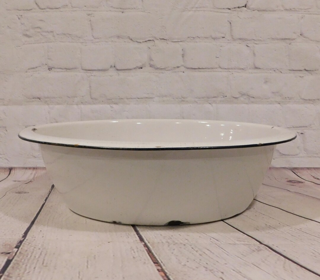 White Enamel Oval Wash Basin, Farmhouse Decor, French Country Style, 20 ...