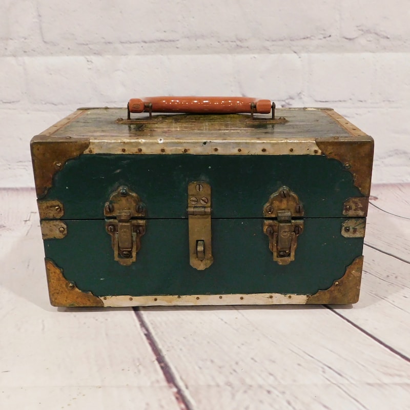 Vintage Tackle Box - Etsy