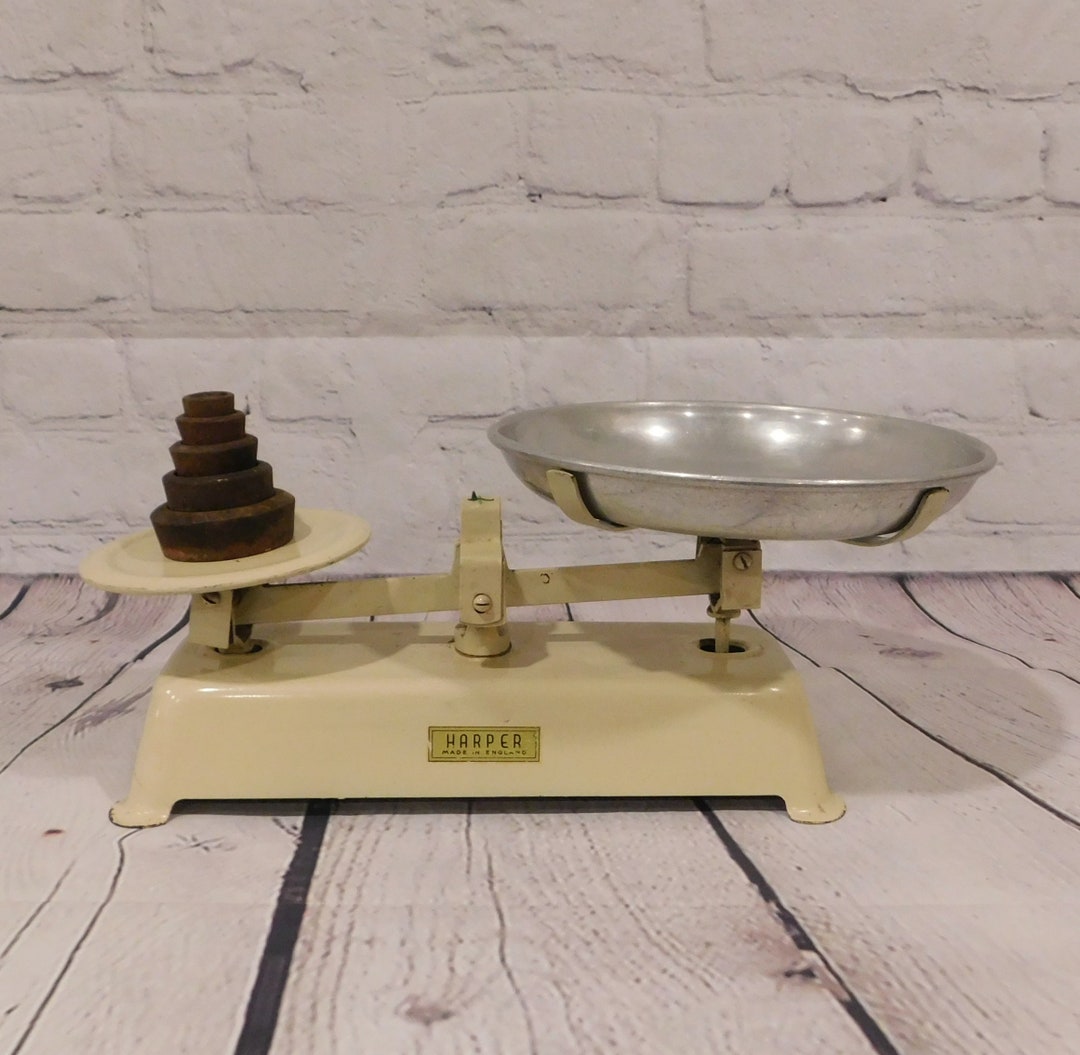 British Made Balance Scale With Aluminum Pan and Cast Iron Weights ...