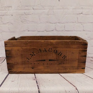Vintage Rustic Wood Box, J.M. Jacobs, PA Barn Find, 22 X 11 1/4 X 9 1 ...