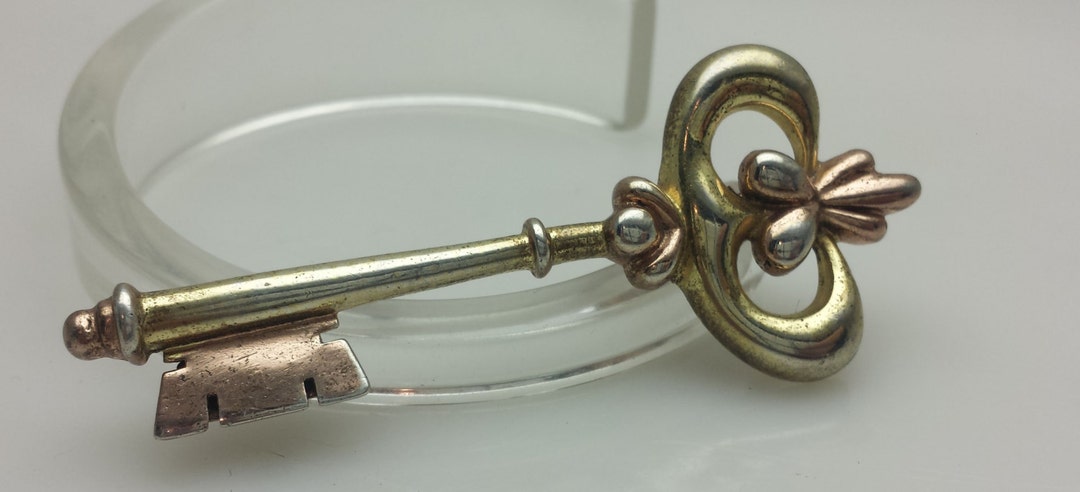 Vintage 1940's Sterling Silver Coro Craft Key Brooch - Etsy