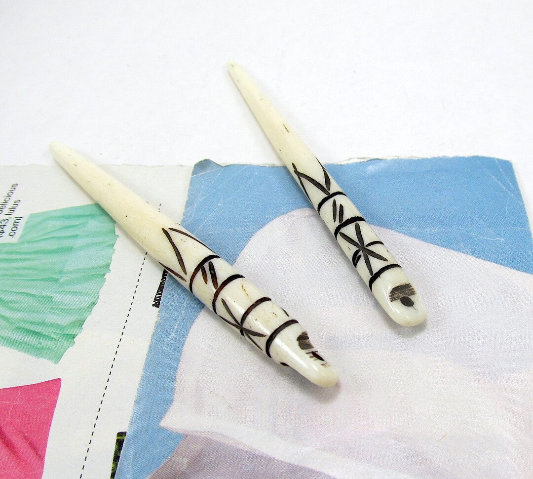 Carved Bone Spikes, Extra Long Point Pendants, Black Line Pattern ...