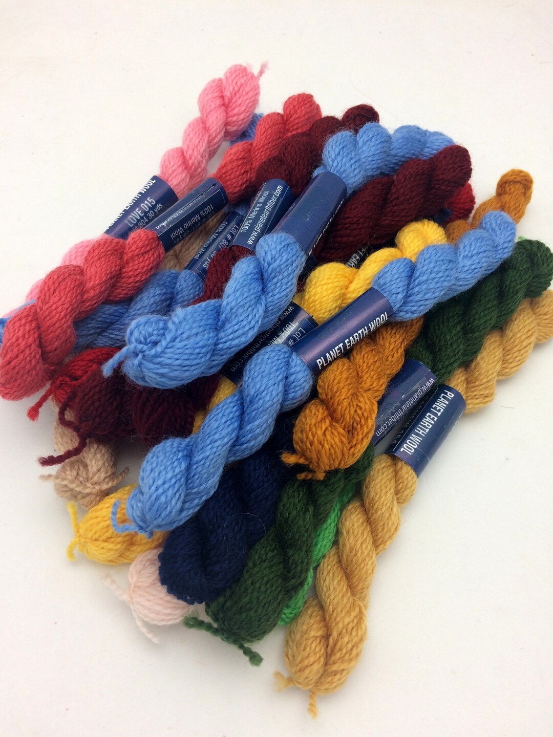 Planet Earth Wool Fibers 38 Skeins Choose Your Colors - Etsy.de