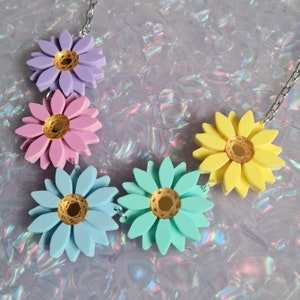 Rainbow Daisy Chain Necklace - Etsy