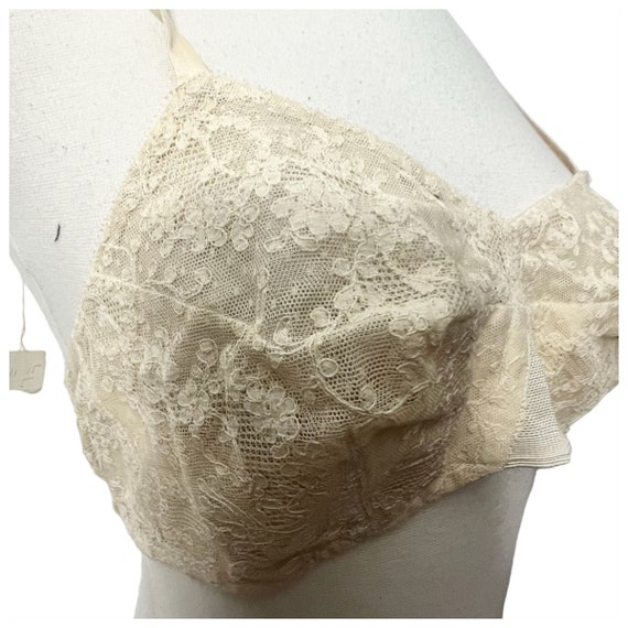 Rare Vintage CADOLLE PARIS Lace Bullet Bra made for B… - Gem