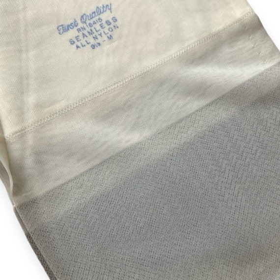 1950’s Vintage Cream Sheer Textured Seamless Stocking… - Gem