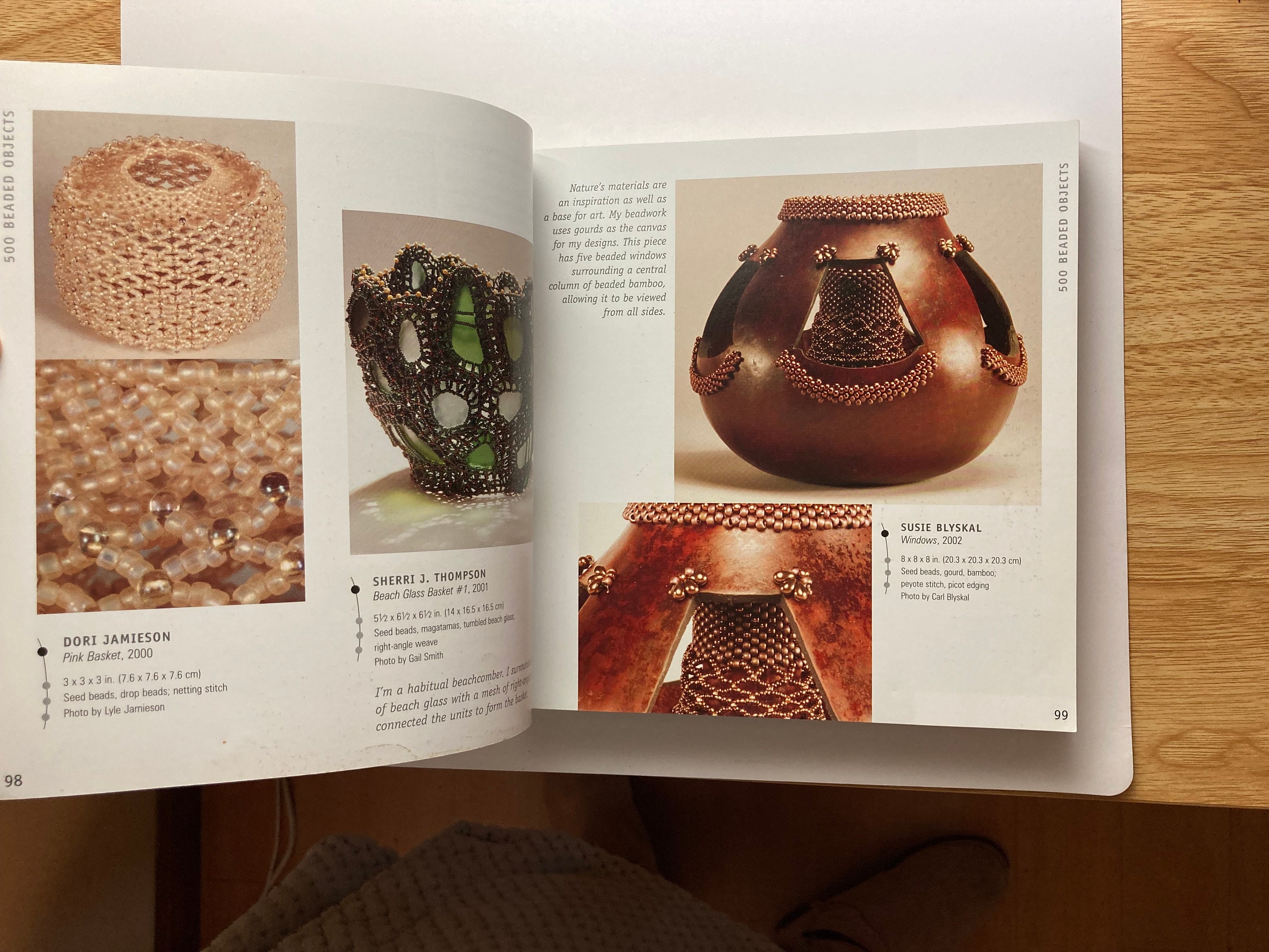 500 Beaded Objects: New Dimensions in Contemporary Beadwork Paperback ...