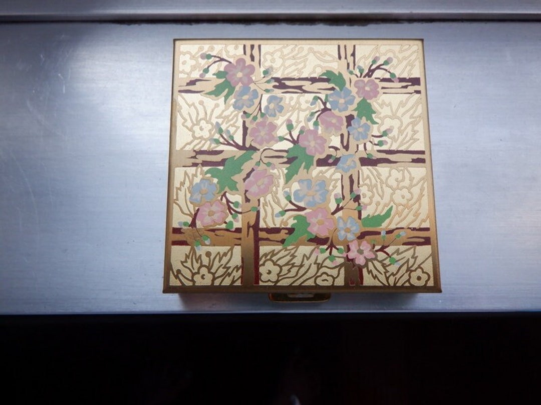 Volupte' Enamel Floral Brass Compact NEVER USED Vintage Compacts ...