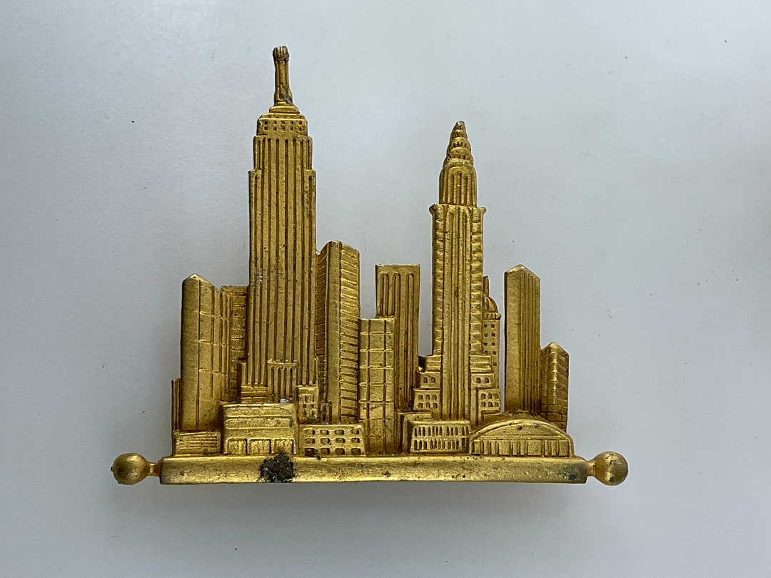 Vintage JJ Pin Brooch Gold Toned New York City Skyline Has Rust Spot ...