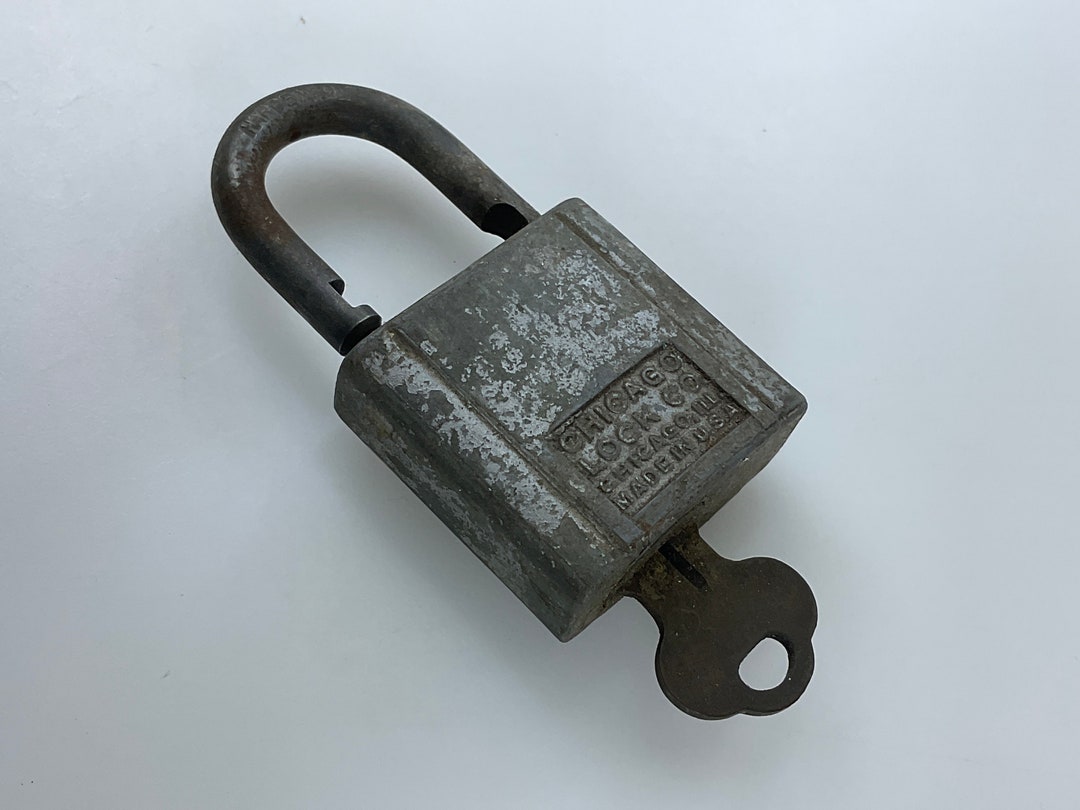 Vintage Chicago Lock Company Padlock With Key Works Needs Cleaned Used ...