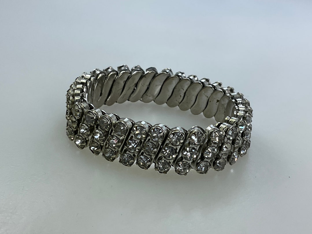 Vintage 7 Bracelet Silver Toned Stretch Design With Clear Rhinestones ...