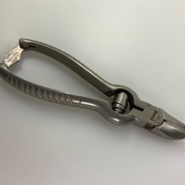 Vintage Nail Clipper - Etsy