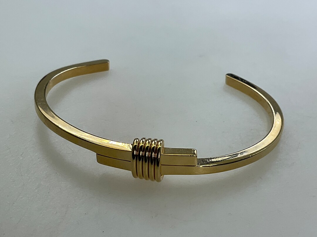Vintage 8 Bracelet Gold Toned Design Used - Etsy