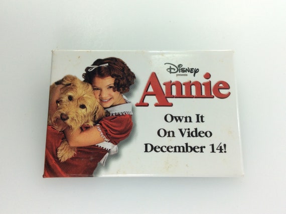 Vintage Pin Back Button Disney Presents Annie Own It on Video - Etsy