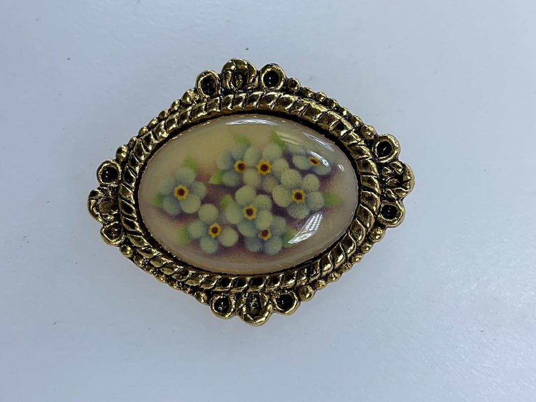 Vintage Camco Pin Brooch Gold Toned Oval With Flowers Blue White Purple ...