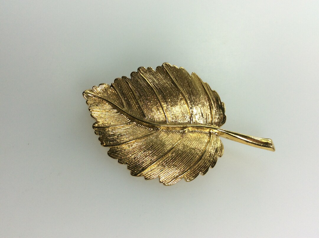 Vintage AK Pin Brooch Gold Toned Textured Leaf Used - Etsy