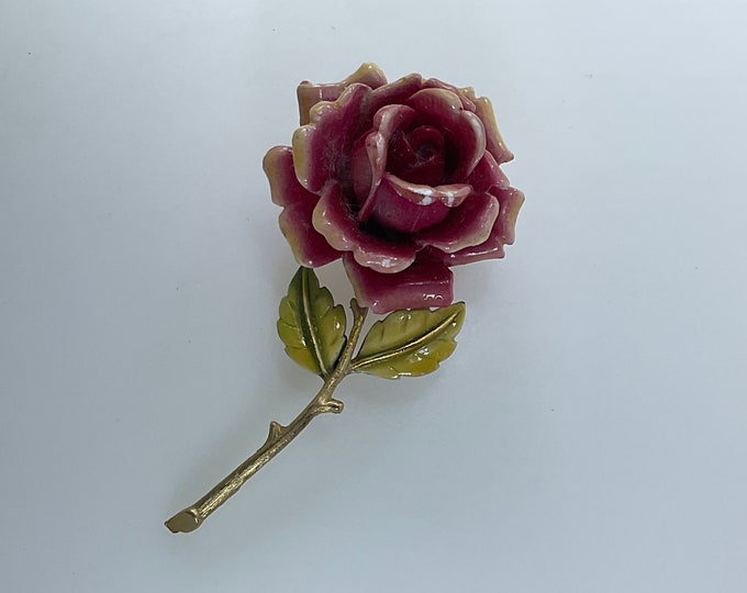 Vintage JJ Pin Brooch Gold Toned Pink Ceramic Rose With Green Enamel ...