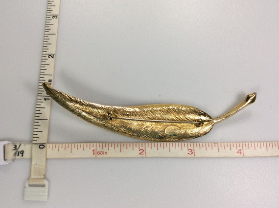 Vintage Elizabeth Morrey Gold Toned Pin Brooch Leaf U… - Gem