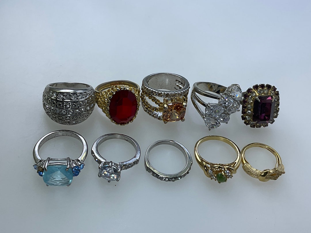 Vintage Lot of 10 Rings Silver Gold Toned Assorted Designs Not Sized ...
