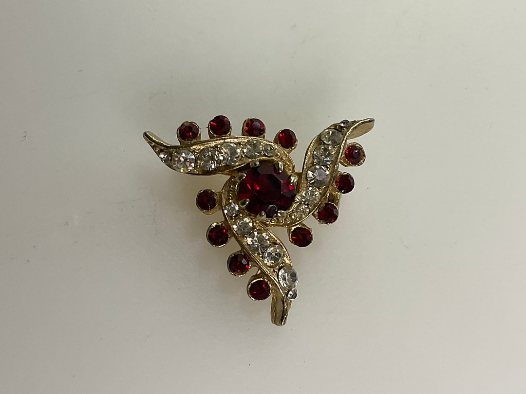 Vintage Pin Brooch Gold Toned Triangular Design With Red and Clear ...
