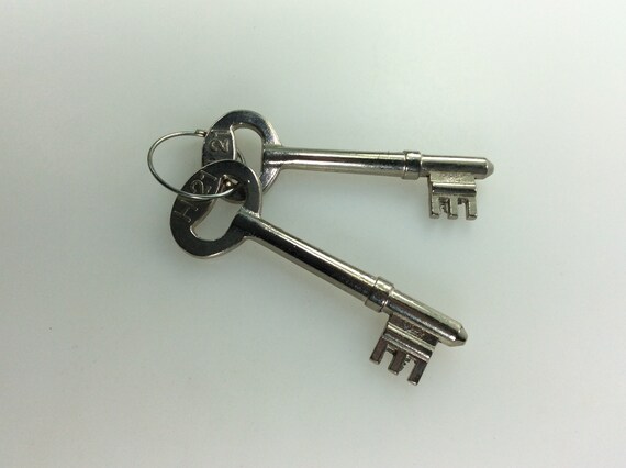 Vintage Lot of Two Skeleton Keys No 21 Used - Etsy