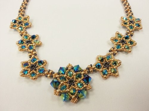 Pretty Petals Necklace Swarovski Crystal Beading Pattern Beading ...