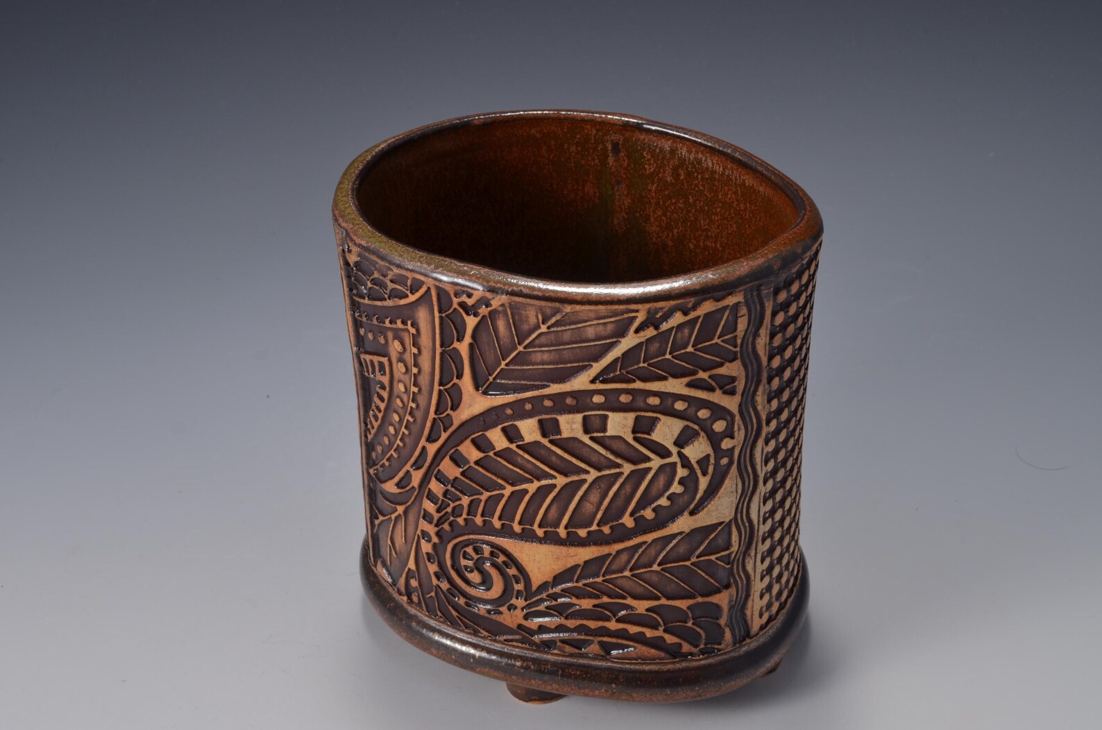 Oval Desktop Pencil and Pen Holder in Ancient Copper Glaze and Lively ...
